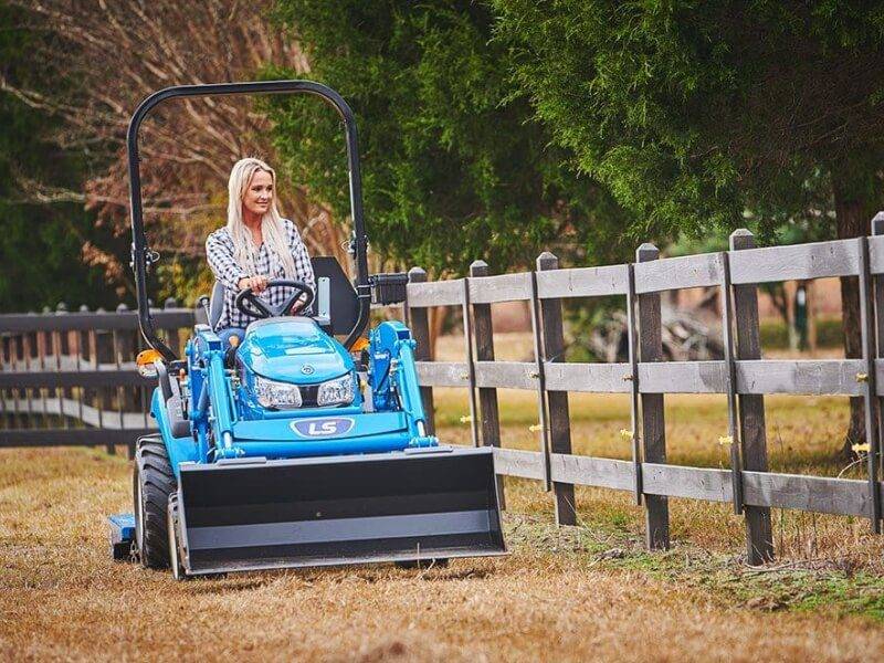 Mahindra Tractor Dealership in Baton Rouge LA | 4-H Equipment